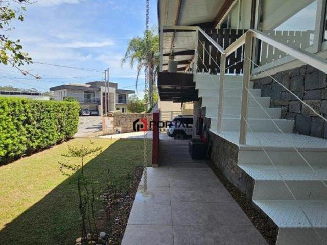 Refúgio contemporâneo no coração do Parque das Artes Embu das Artes!