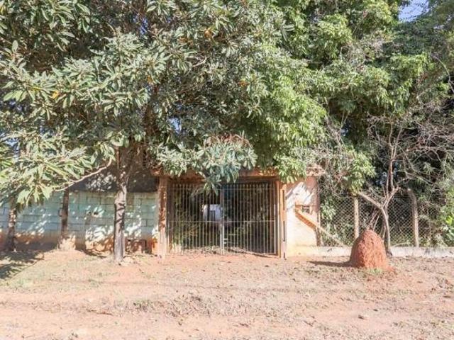 Refúgio de 2.000 m2 com 2 quartos em Araçoiaba da Serra: Visite!