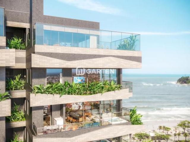 Refúgio Exclusivo à Beira Mar com 3 Suítes e Hidromassagem em Guaratuba