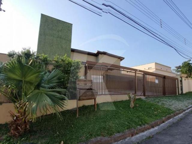 Refugio perfeito no Alpes da Cantareira 350m² 04 quartos 3 suítes 06 vagas Mairiporã