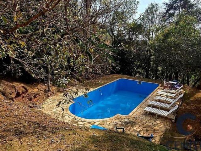 Refúgio Rústico de Luxo em Cotia, 3 Stes, 1.500m² de Terreno e Ateliê 120m²