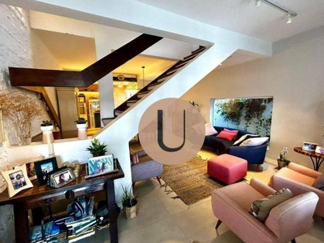 Refúgio Urbano no Coração do Tatuapé: Design Impecável e Conforto Absoluto