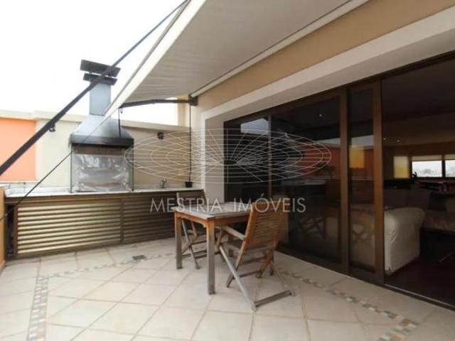 Refúgio urbano pronto para morar em Moema | Cobertura duplex com 250 m²!