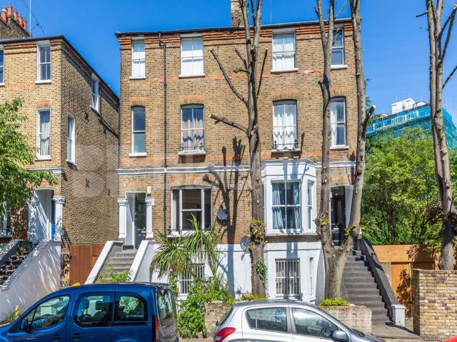 Refurbished 4 bedroom in the Hillmarton conservation area