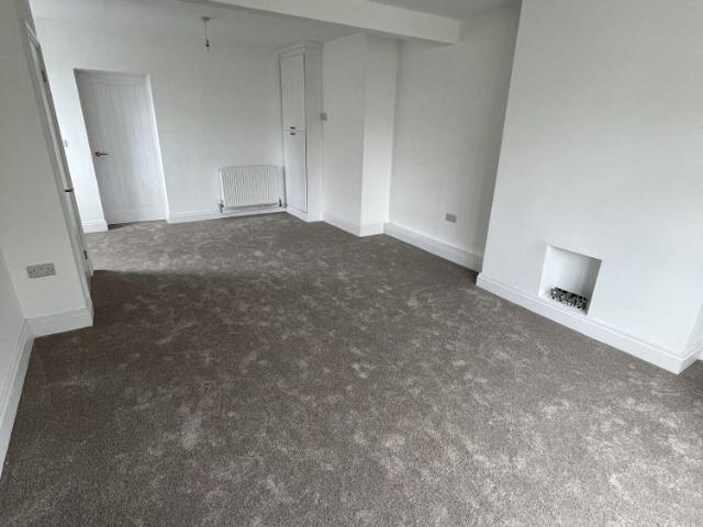 Refurbished Three Bedroom End of Terrace for Rent in Conisbrough