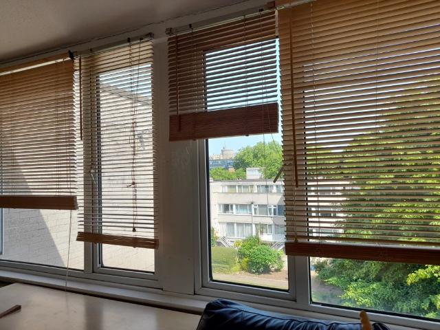 Refurbished Two Bedroom Flat with Parking form Rent in Central Windsor