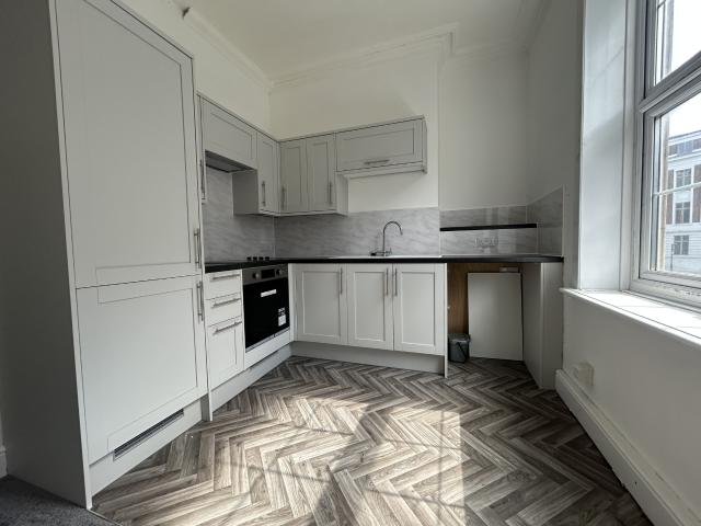 Refurbished One Bedroom Apartment for Rent in Town Centre