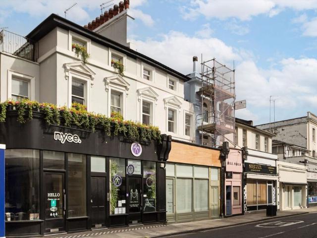 Refurbished one bedroom apartment to rent in Notting Hill, W2