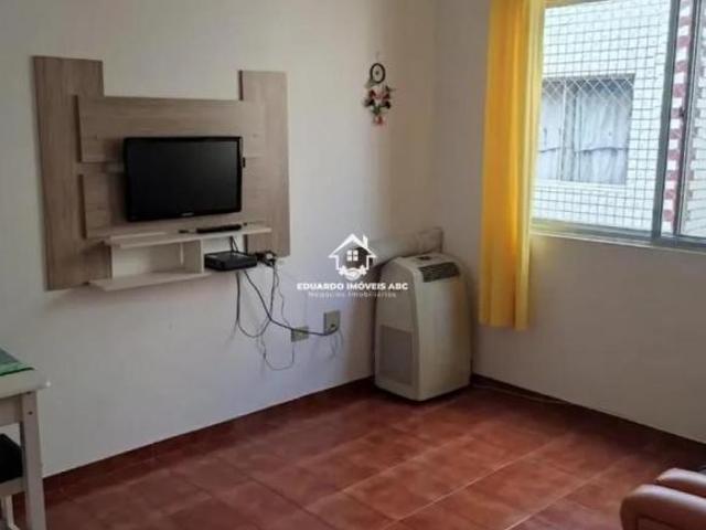 REF 10805 1 Dormitório. 1 Vaga. Ótima localização Praia Grande