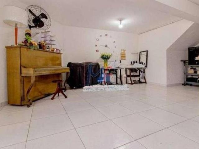 REF: 14.333 Linda casa assobradada no bairro Vila Bertioga, com 240 m², sala, cozinha, 3 quartos