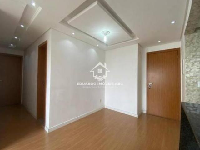 REF 2940. 2 dormitórios. 1 vaga na garagem. Utinga Santo André