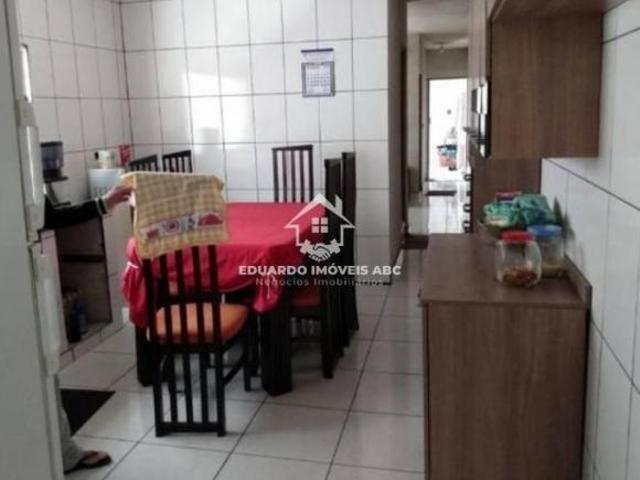 REF 3473. 2 casas. 4 dormitórios. 2 vagas na garagem. Vila Homero Thon Santo André