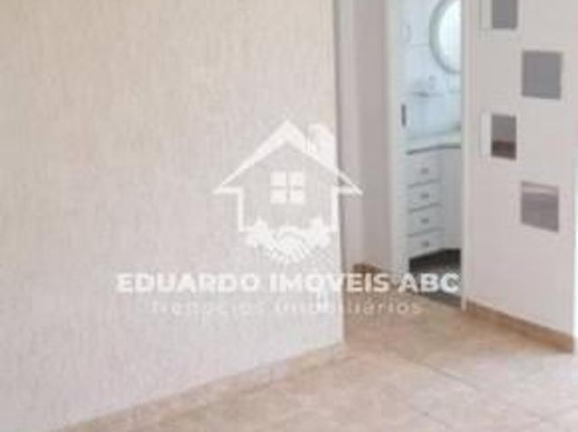 REF 4184. 2 dormitórios. Varanda. 1 vaga na garagem Centro Diadema. Excelente oportunidade!