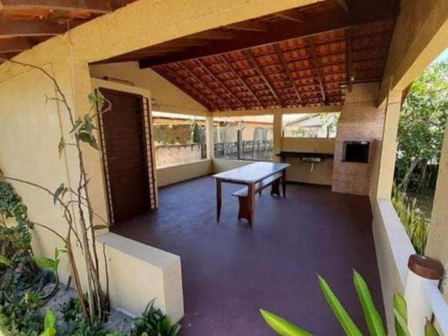 Ref. 430 Casa área central de Matinhos