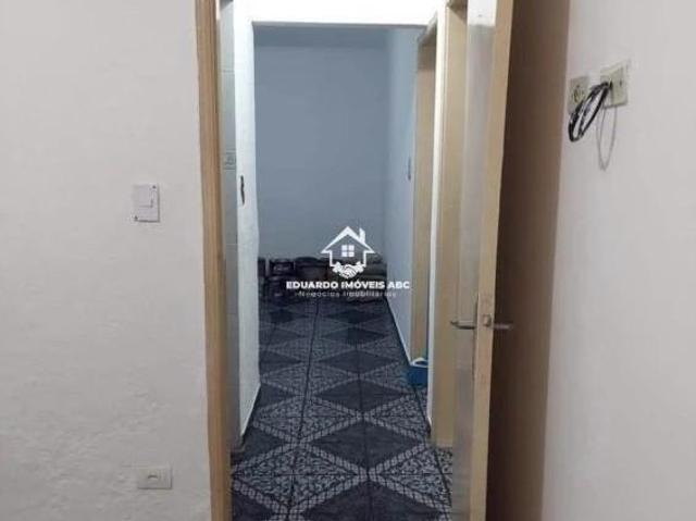 REF: 4831. 2 dormitórios. 1 vaga. Ótima localização