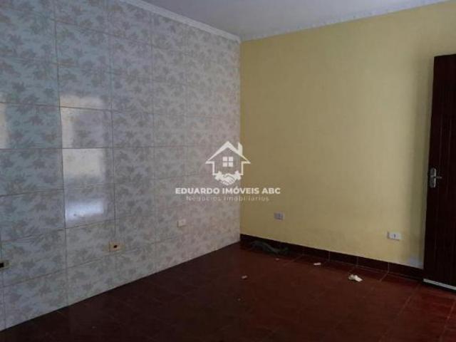 REF: 5132. 1 dormitório. 2 vagas na garagem