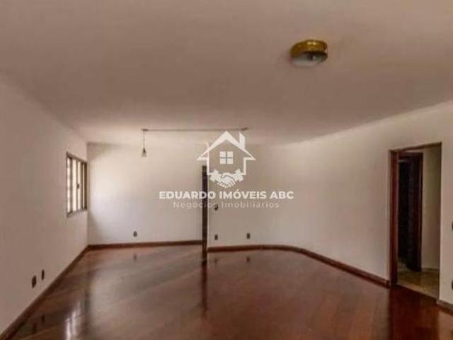 REF 5509. 4 dormitórios. 2 vagas na garagem. Santa Paula SCS
