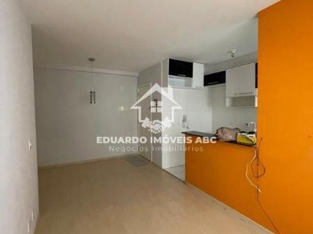 REF 787. 2 dormitórios. 1 vaga na garagem. Centro Diadema