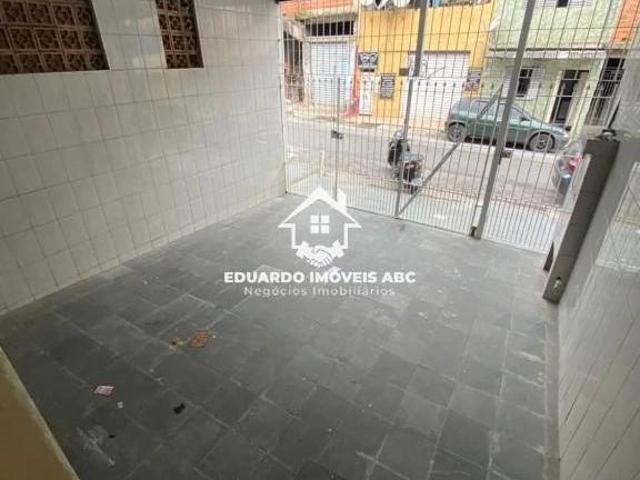 REF 9176 Casa individual. 3 Dormitórios. Ótima localização Diadema