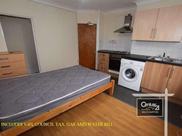 |ref: |, Cranbury Avenue, Southampton, SO14