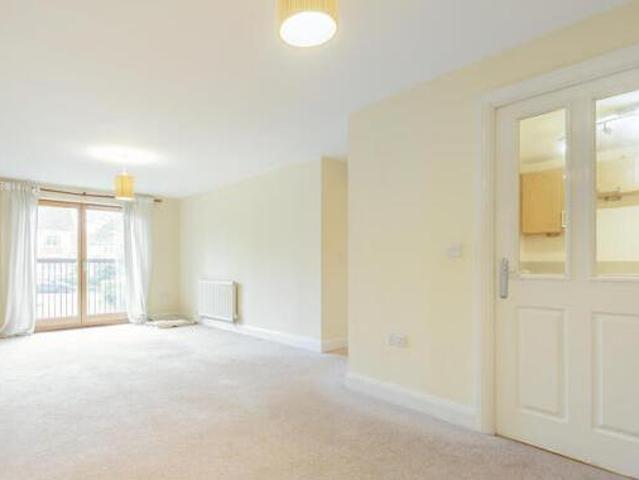 Ref: Gf Muchall Road, Penn, 2 Bedroom Apartment