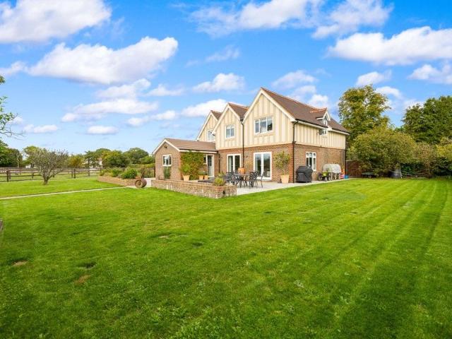 Ref: PP Bonnetts Lane