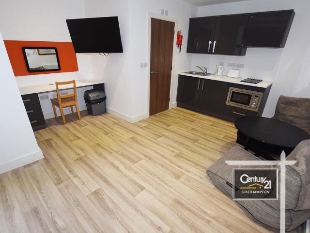 |Ref: R152049|, Andromeda House, Southampton Street, Southampton, SO15 2EG Century 21 United Kingdom