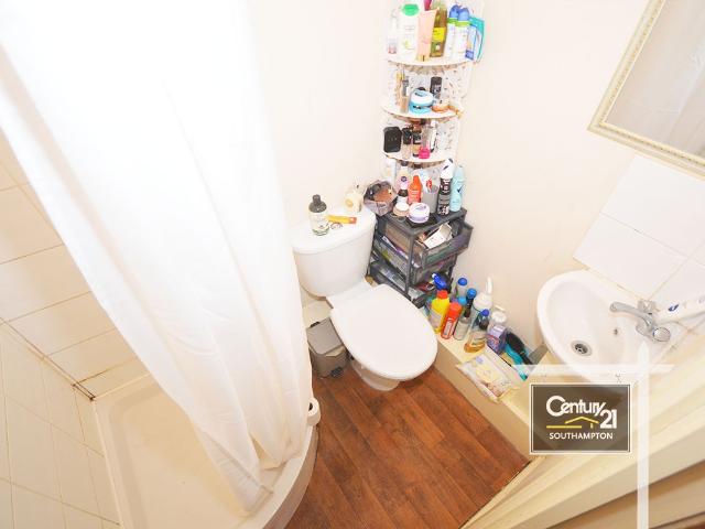 |Ref: R152073|, London Road, Southampton, SO15 2AD Century 21 United Kingdom
