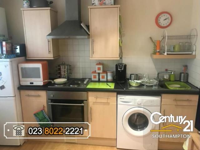 |Ref: R152105|, Warren Avenue, Southampton SO16, 2 bed flat to rent, £850 pcm | PrimeLocation