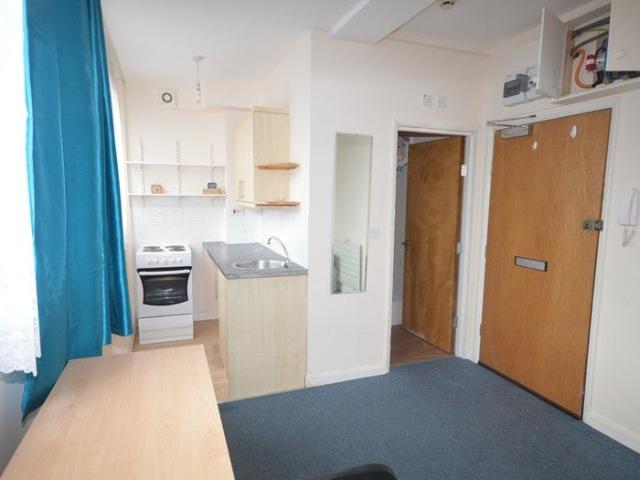 |Ref: R152374|, Mede House, Salisbury Street, Southampton SO15, Studio to rent, £650 pcm | PrimeLocation