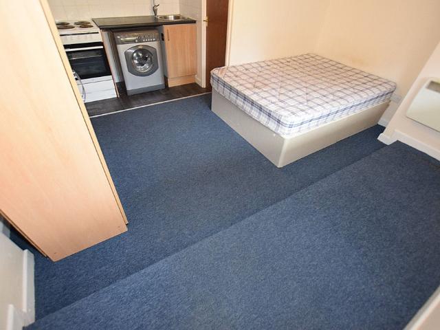 |Ref: R152572|, Mede House, Salisbury Street SO15, Studio to rent, £615 pcm | PrimeLocation