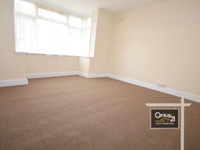 |Ref. R152935|, Broadlands Road, Southampton SO17, 2 bed flat to rent, £1,095 pcm | PrimeLocation