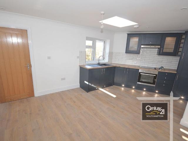 |Ref: R153146| Bournemouth Road, Chandlers Ford, Eastleigh SO53, 1 bed flat to rent, £950 pcm | PrimeLocation
