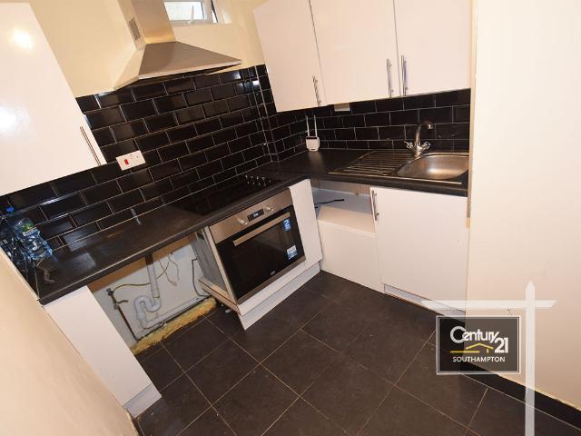 |Ref: R153712|, Onslow Road, Southampton, SO14 0JH Century 21 United Kingdom