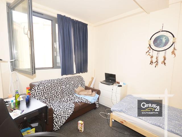 |Ref: R154003|, Mede House, Salisbury Street, Southampton, SO15 2TZ Century 21 United Kingdom