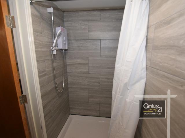 |Ref: R169520|, Rockstone Lane, Southampton, SO14 6JA Century 21 United Kingdom