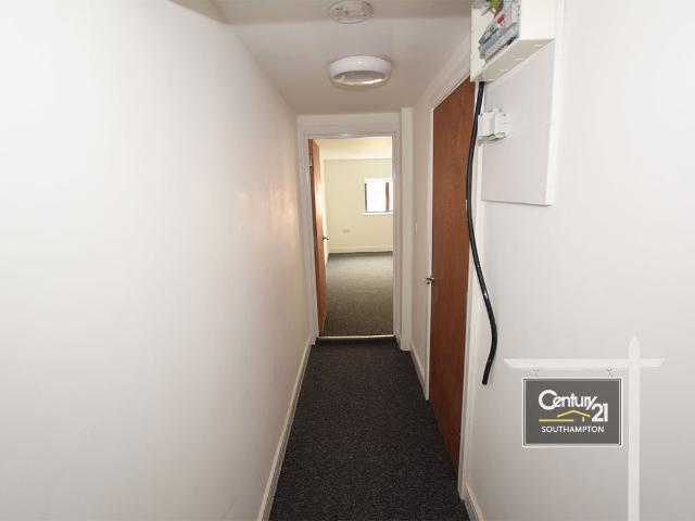 |Ref: R169522|, Rockstone Lane, Southampton, SO14 6JA Century 21 United Kingdom
