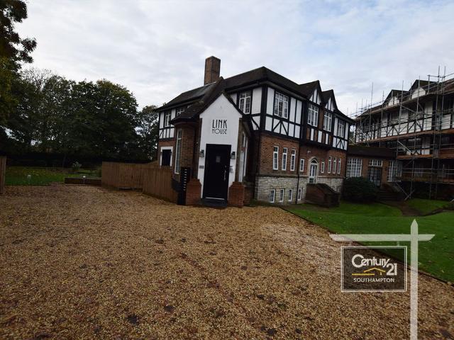 |Ref: R178668|, Link House, Millbrook Road East, Southampton SO15, 1 bed flat to rent, £1,100 pcm | PrimeLocation