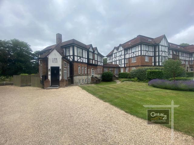 |Ref: R178668|, Link House, Millbrook Road East, Southampton, SO15 1HY Century 21 United Kingdom