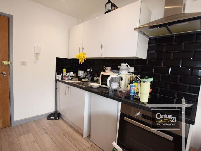 |Ref. R210498|, London Road, Southampton SO15, Studio to rent, £750 pcm | PrimeLocation