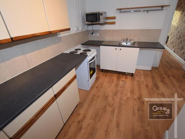 |Ref: R212032|, Carlton Road, Southampton SO15, Studio to rent, £695 pcm | PrimeLocation