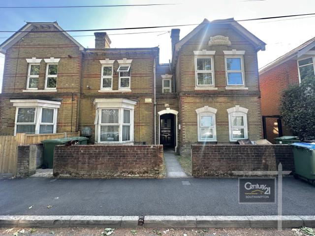 |Ref. R214372|, Wordsworth Road, Southampton, SO15 5LY Century 21 United Kingdom