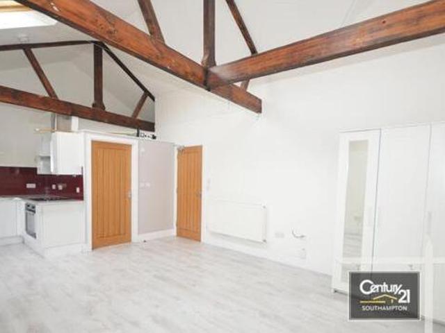 |ref: R|, Church Street, Studio Flat For