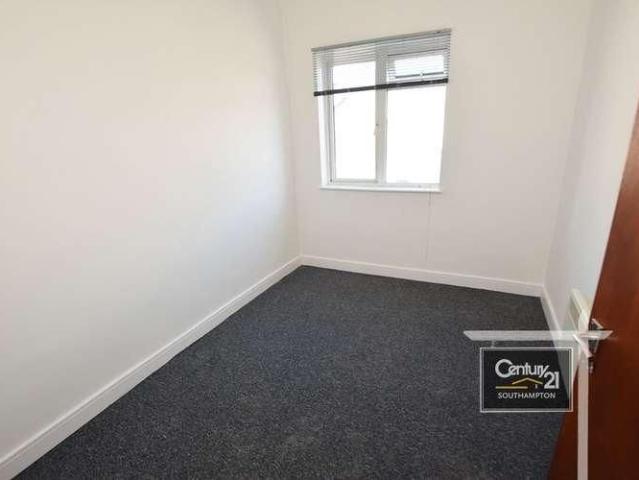 |ref: |, Victoria Road, Netley Abbey, Southampton, SO31