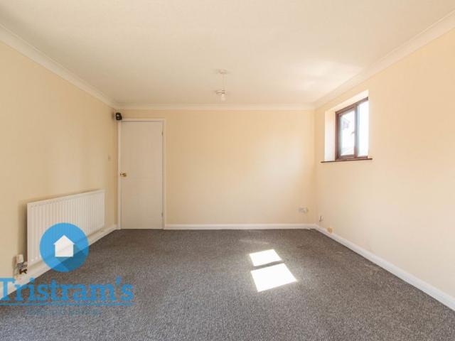 References Pending 3 bed Detached Bungalow