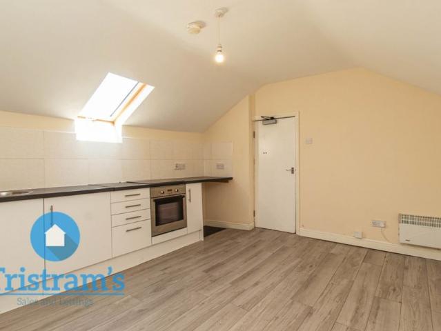 References Pending 1 bed Apartment