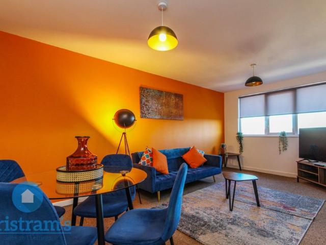 References Pending 1 bed Flat