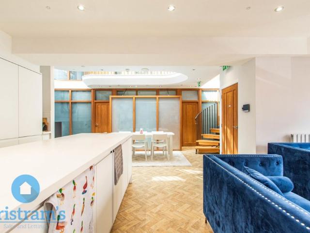 References Pending 1 bed Shared House