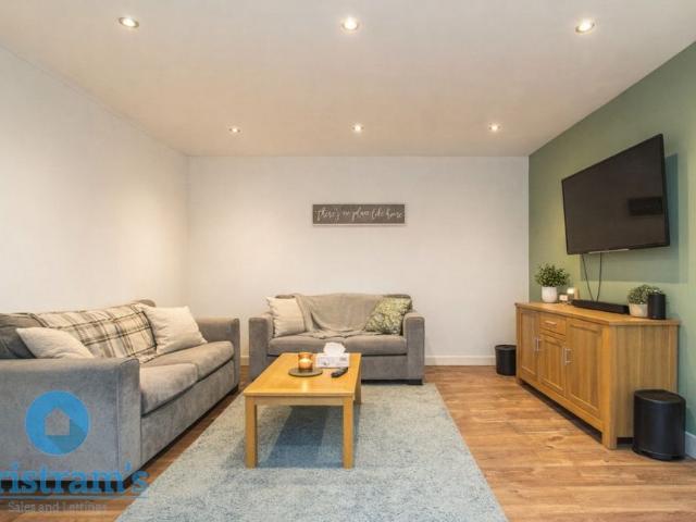 References Pending 6 bed Semi Detached House