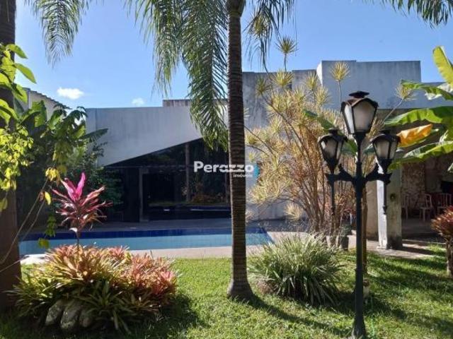 Refinamento e Exclusividade em Residência Térrea no Lago Norte com 4 Quartos por R$ 2.500.000,00 ACE